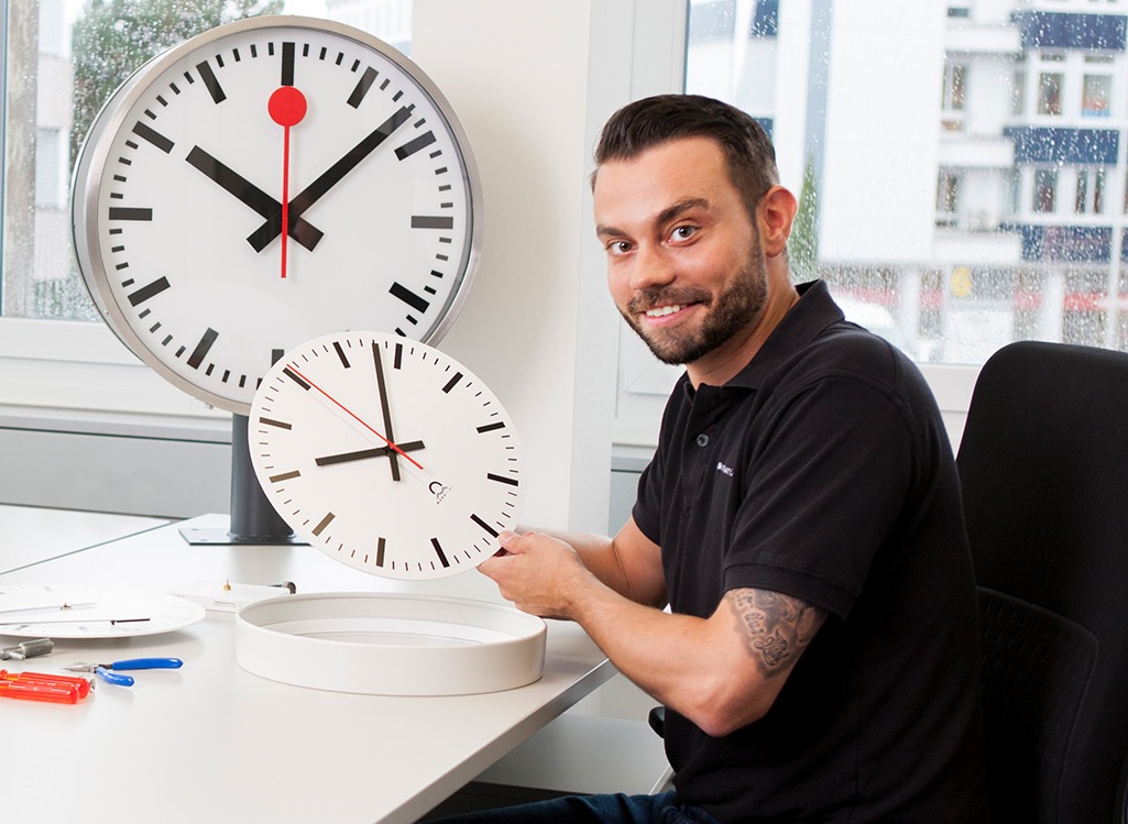 Zeiterfassung & Zutrittskontrolle | Mobatime AG